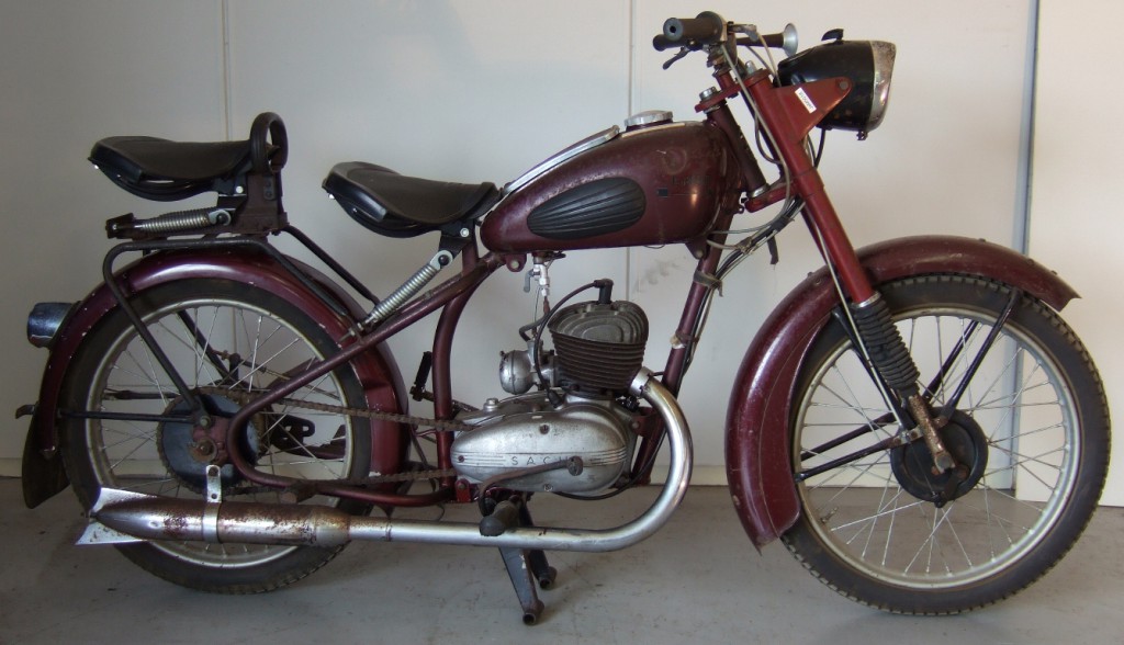 Tempo motorsykler og mopeder - Samlingar